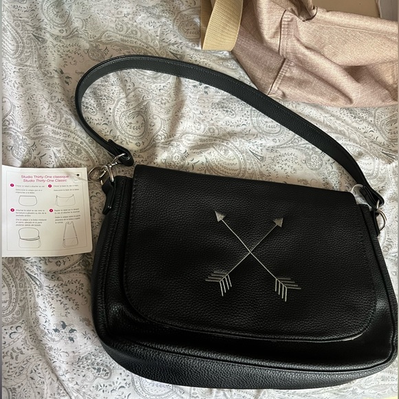 thirty-one | Bags | Studio Thirty One Classic Purse Black | Poshmark